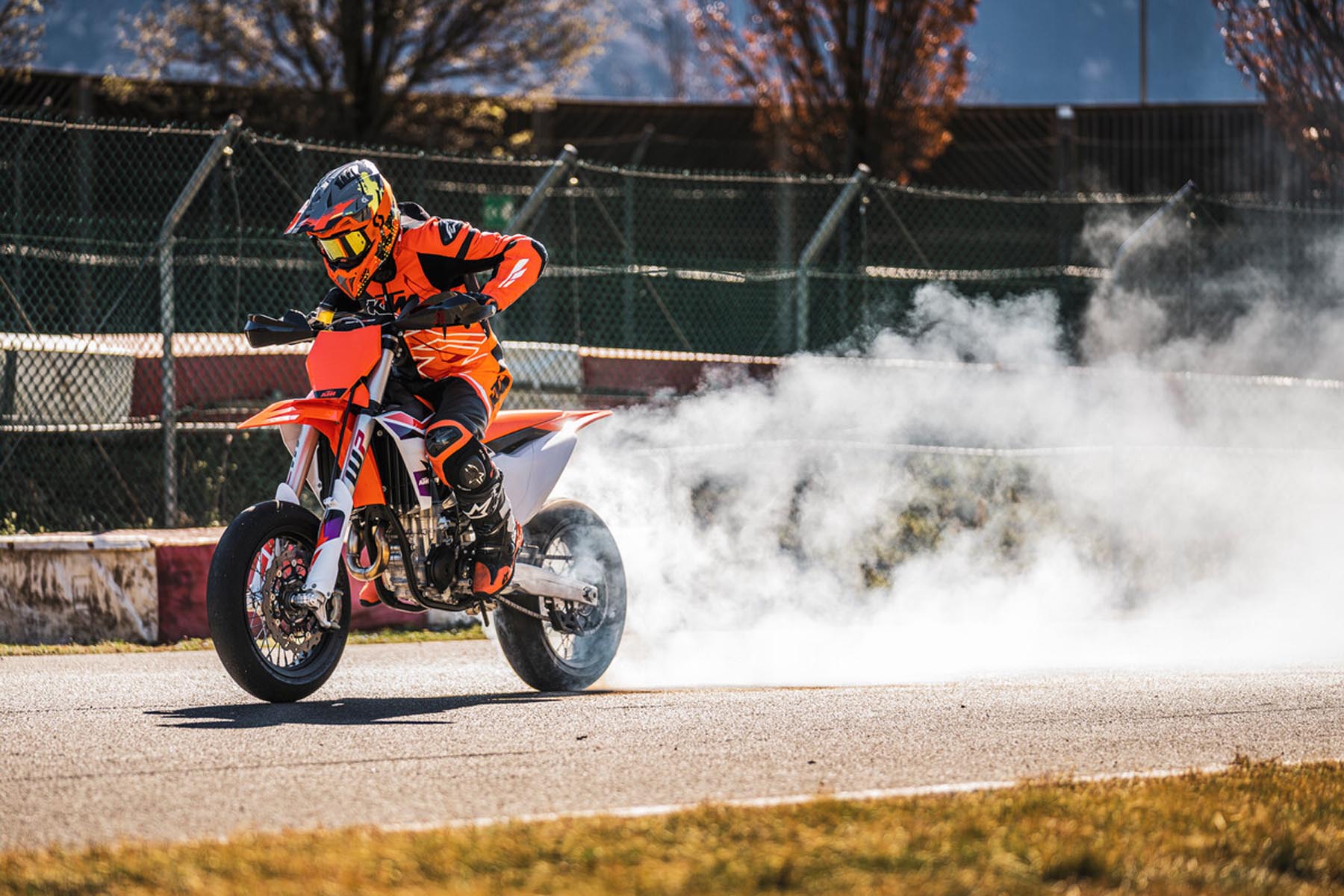 KTM 450 SMR 2024 - Supermoto » braeuer-shop.de